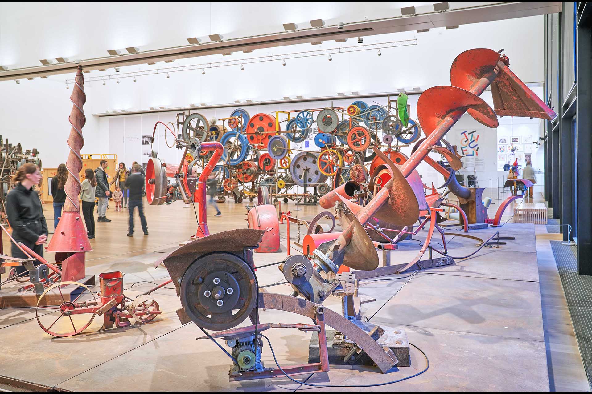 La mostra gratuita di Jean Tinguely all’Hangar Bicocca – Milano da Scrocco